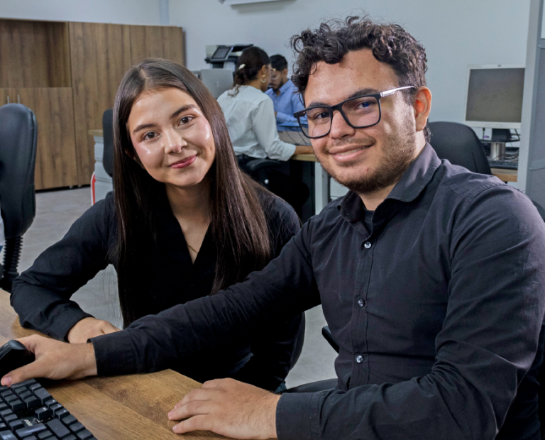 RAMBAL SAS BIC - Spouts Plásticos para Empaques Flexibles